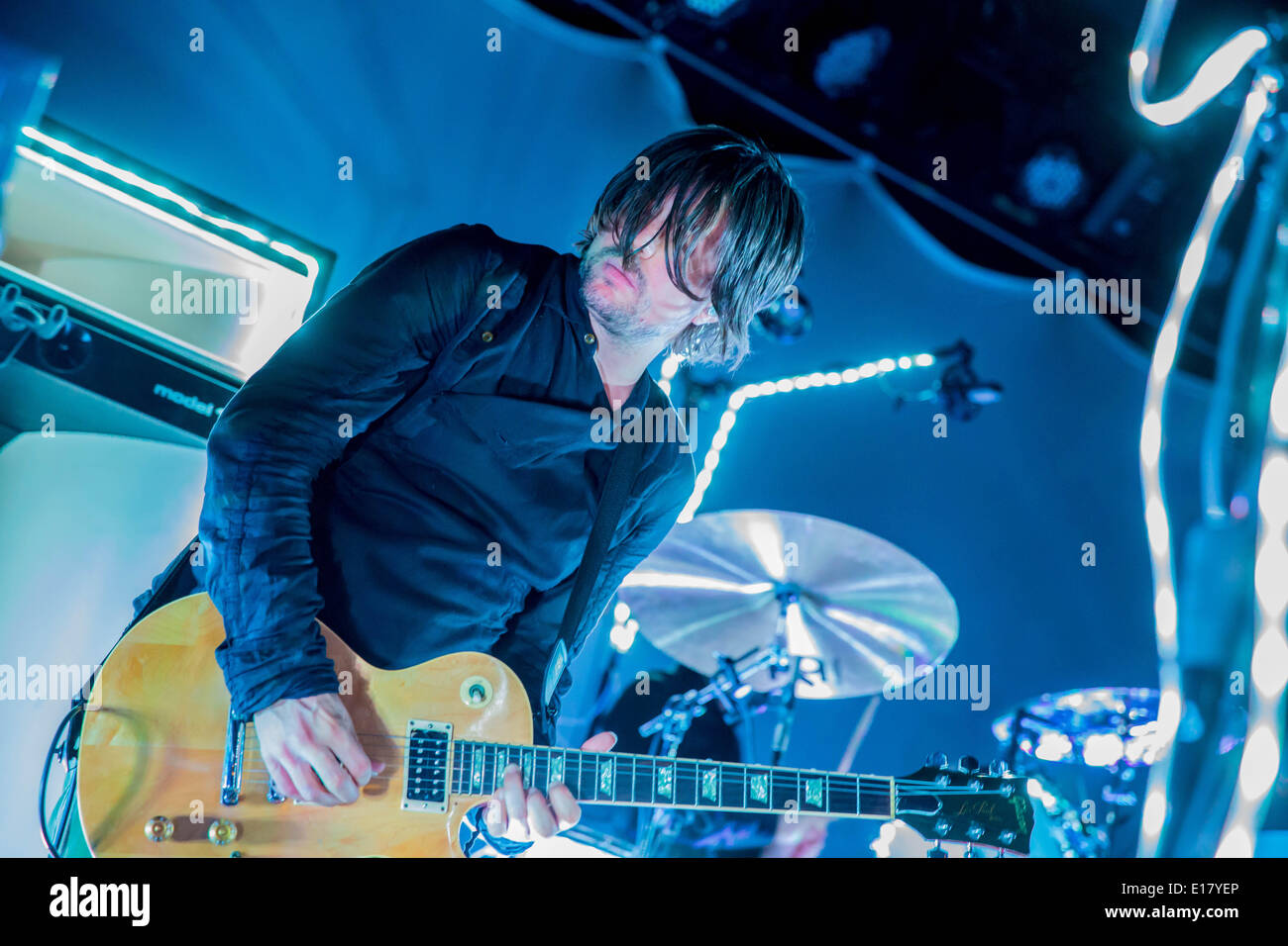 Detroit, Michigan, USA. 26th May, 2014. Guitarist GREG EDWARDS of ...