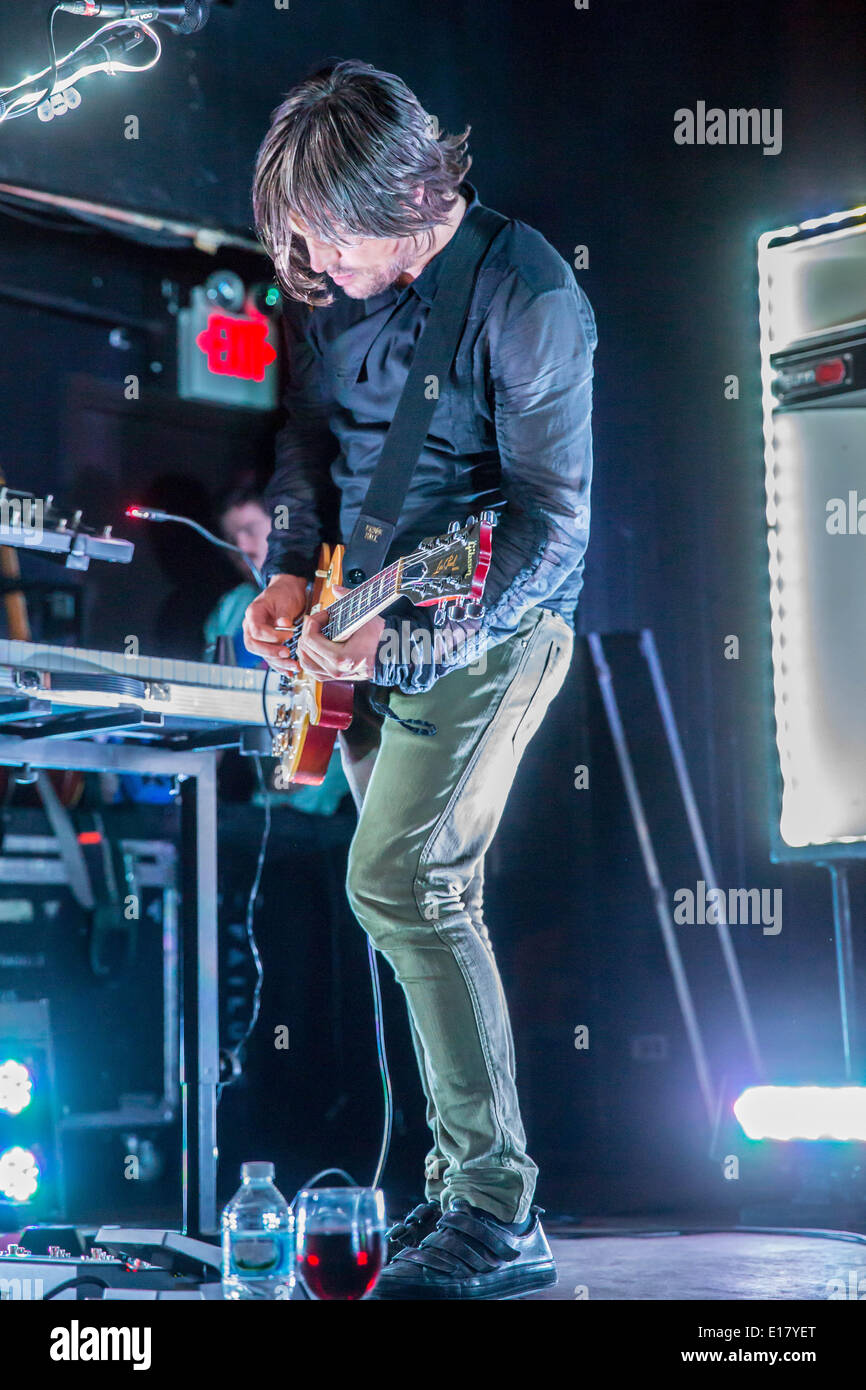 Detroit, Michigan, USA. 26th May, 2014. Guitarist GREG EDWARDS of ...