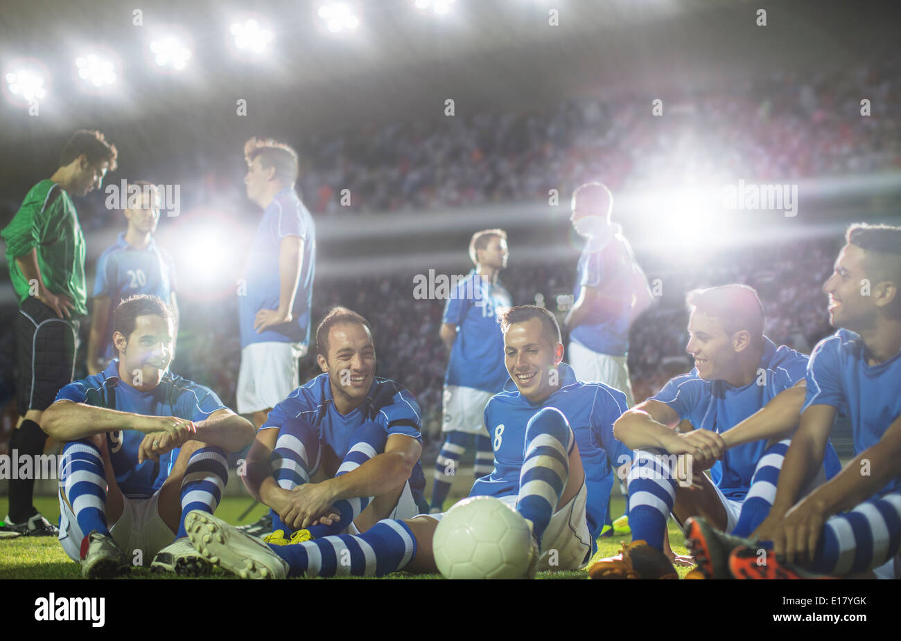 Team night out hi-res stock photography and images - Alamy