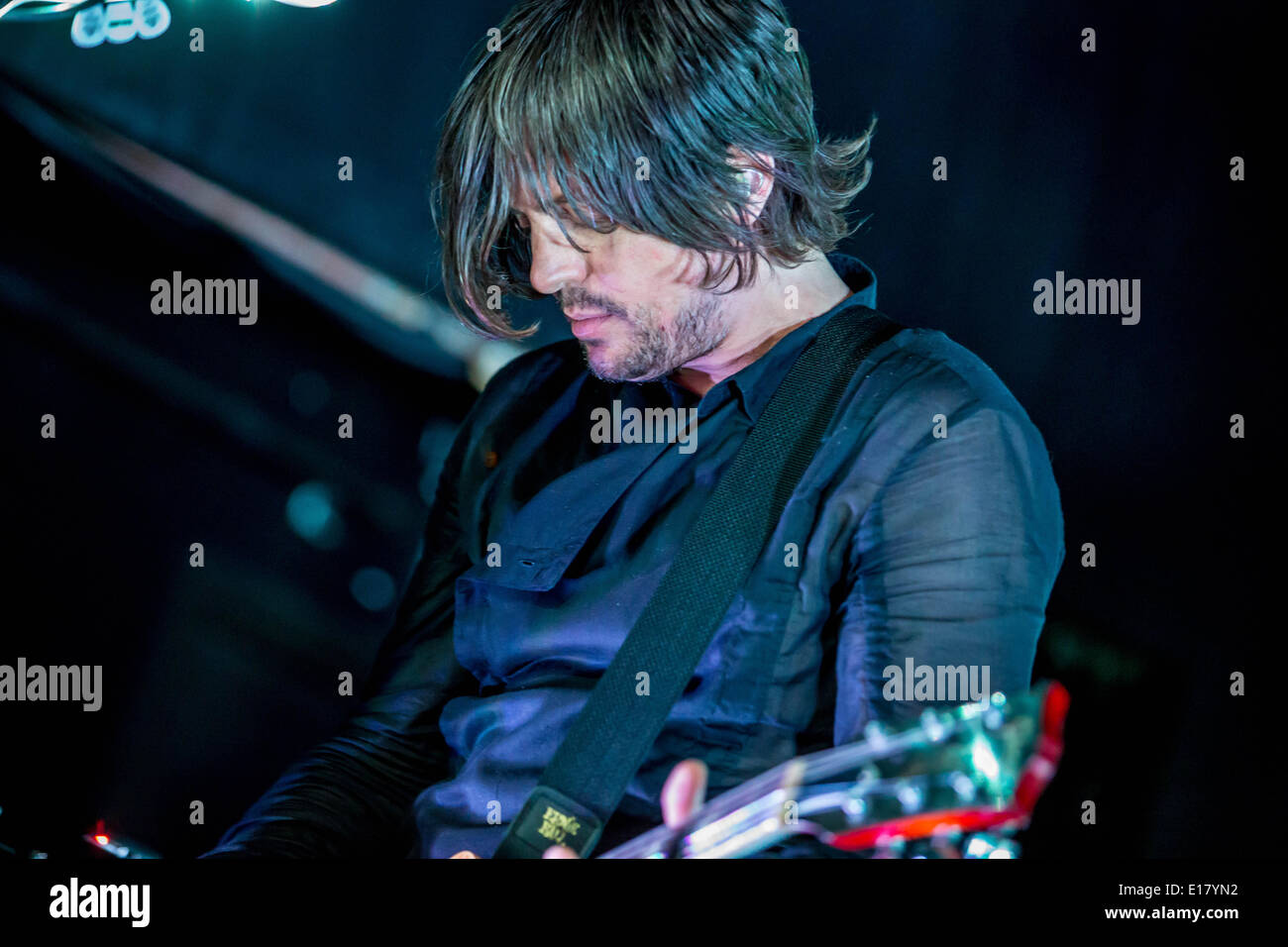 Detroit, Michigan, USA. 26th May, 2014. Guitarist GREG EDWARDS of ...