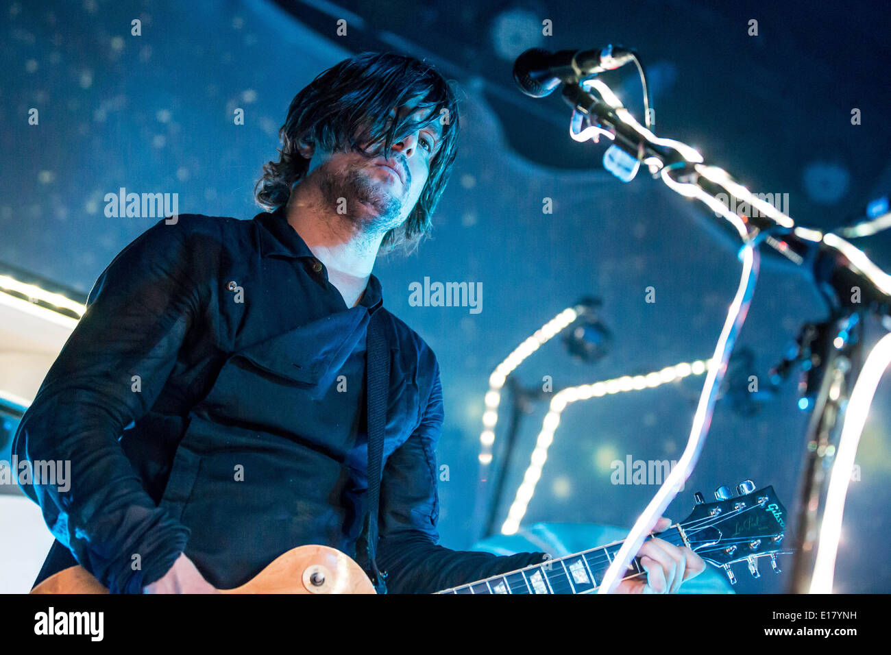 Detroit, Michigan, USA. 26th May, 2014. Guitarist GREG EDWARDS of ...