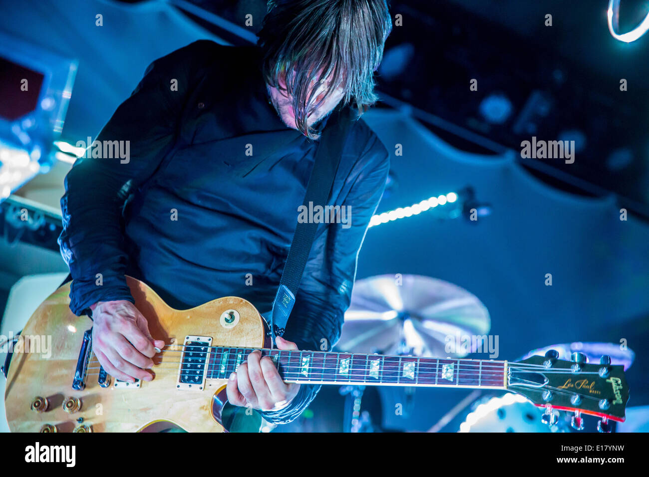 Detroit, Michigan, USA. 26th May, 2014. Guitarist GREG EDWARDS of ...