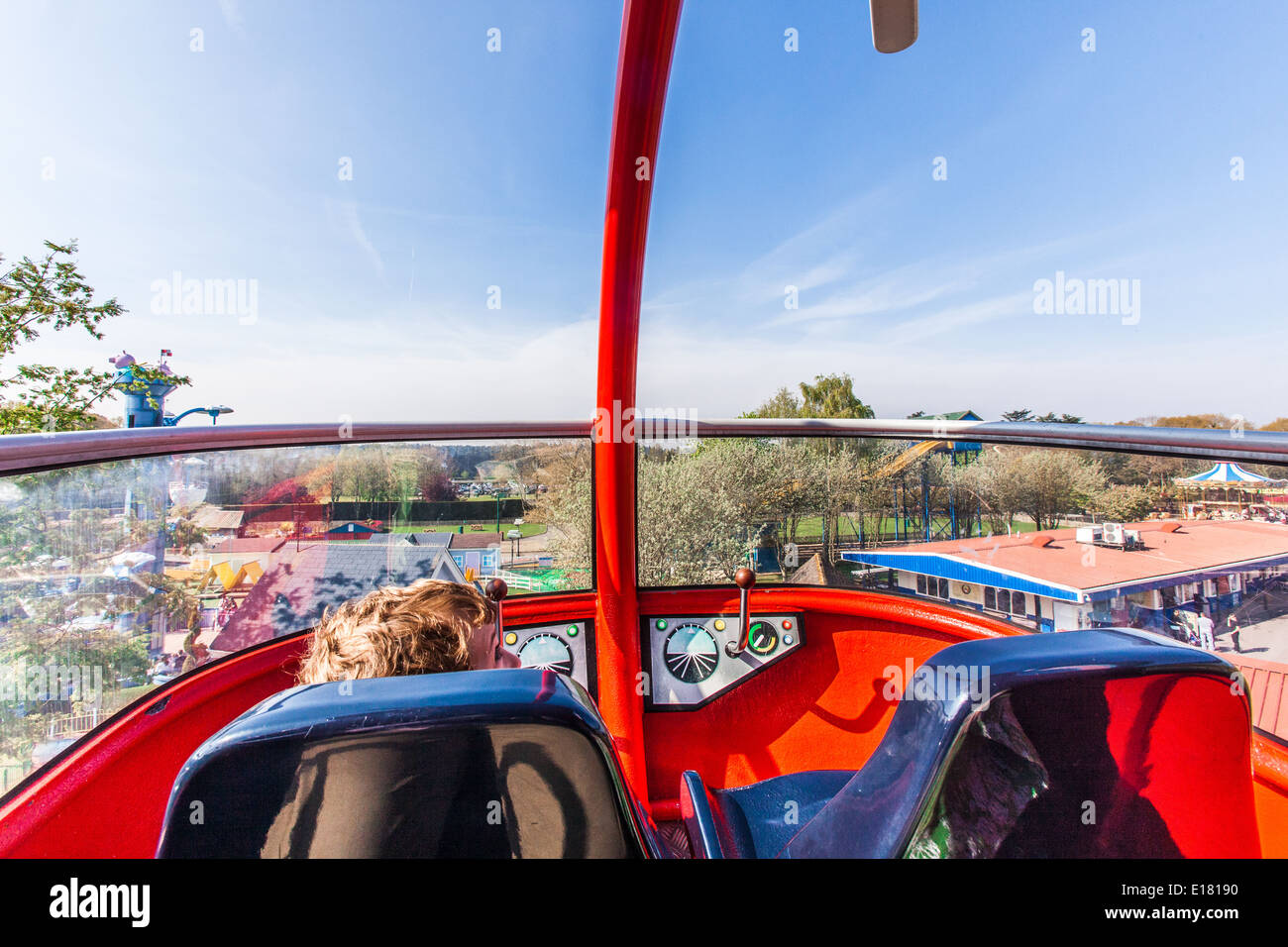 Miss Rabbit's Helicopter Flight ride, Peppa Pig World, Paultons Park ...