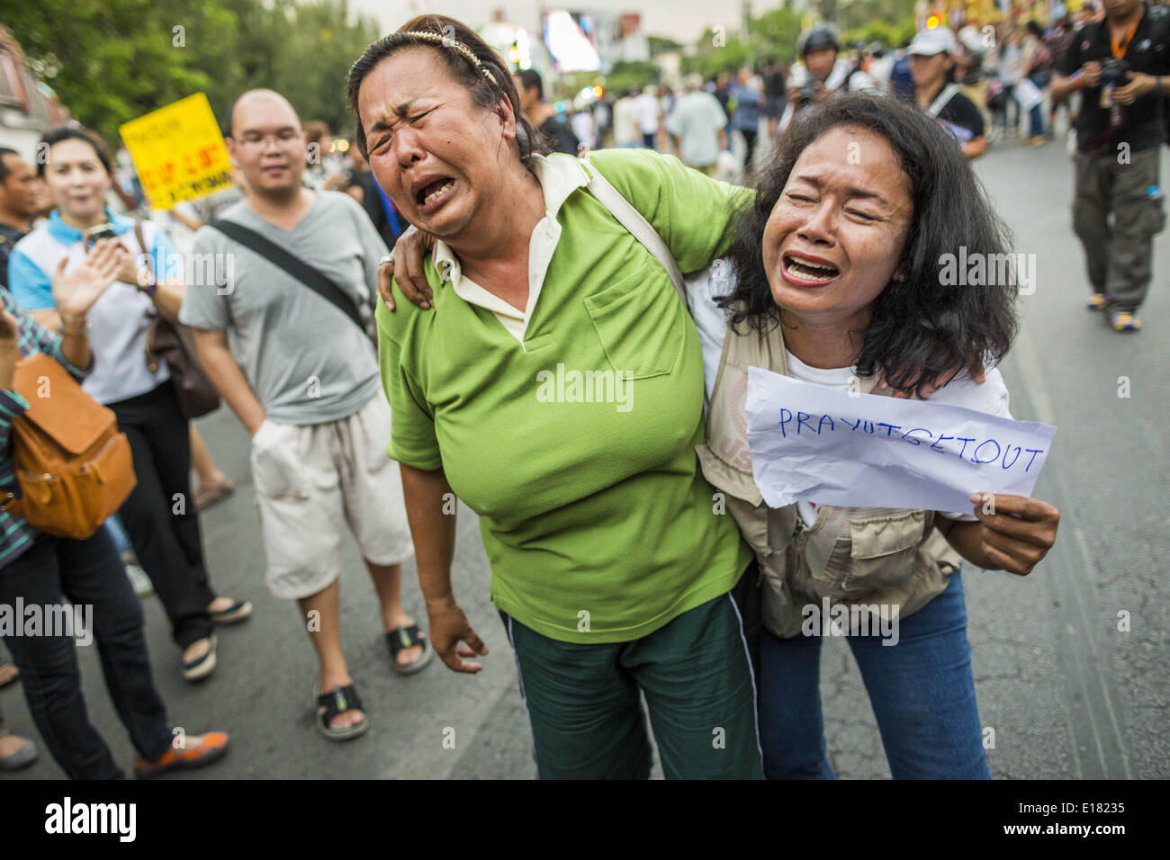 Rally in bangkok hi-res stock photography and images - Alamy