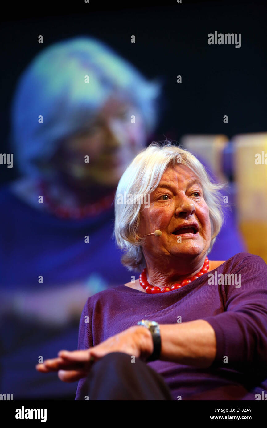 Lynn barber hi-res stock photography and images - Alamy