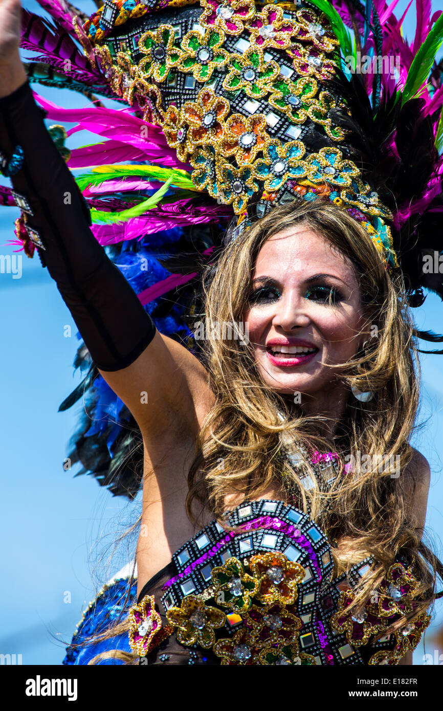Performers in the Carnival de Barranquilla Stock Photo - Alamy