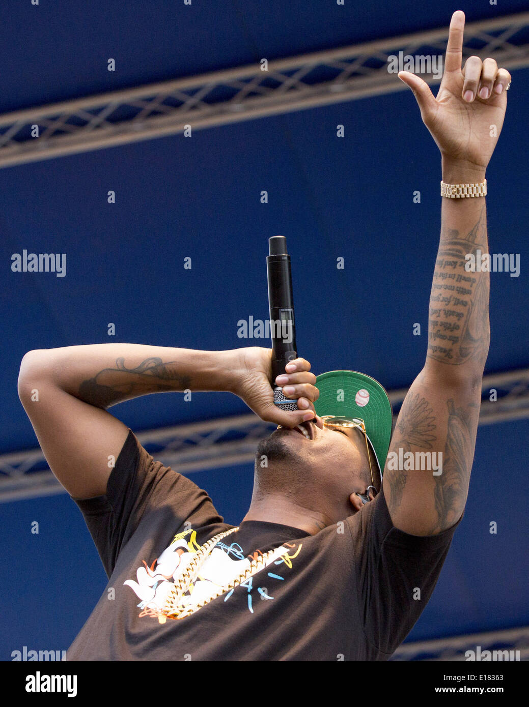 Nas rapper hi-res stock photography and images - Alamy
