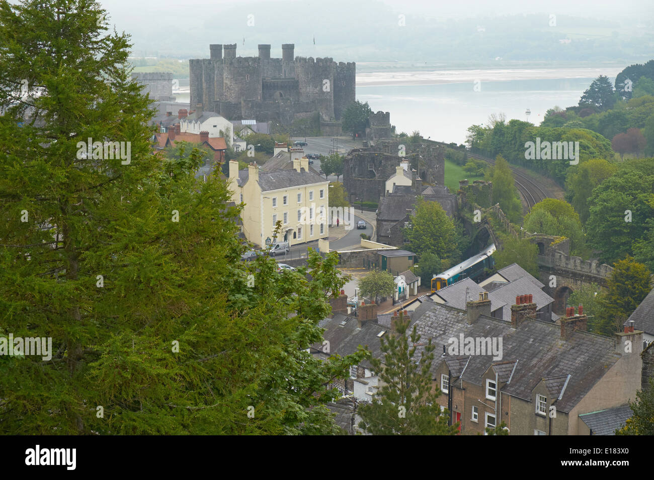 Conwy castle train hi-res stock photography and images - Alamy