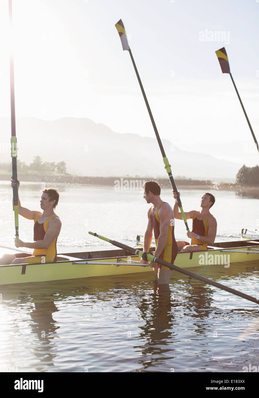 Team effort hi-res stock photography and images - Alamy