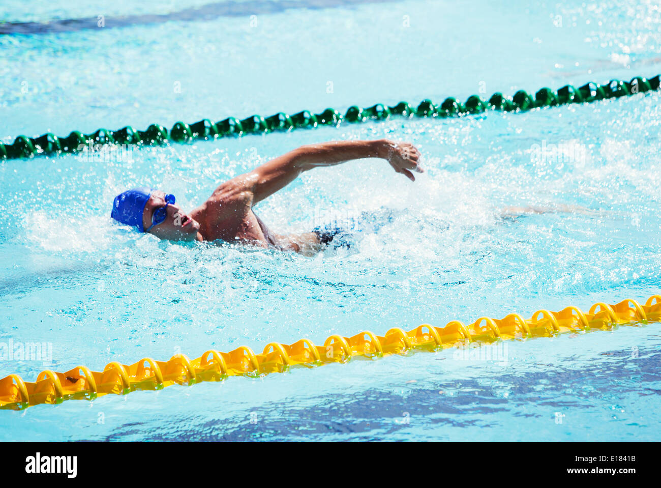 Swimmers racing hi-res stock photography and images - Alamy