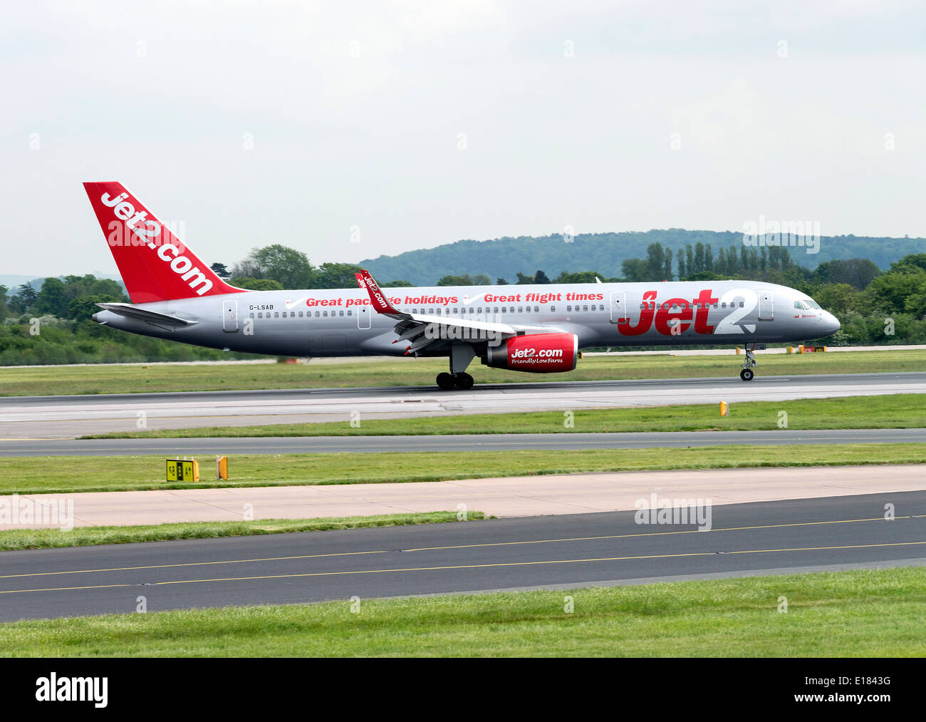 Jet2.Com Boeing 757-200 Series Airliner G-LSAB Taxiing at Manchester ...