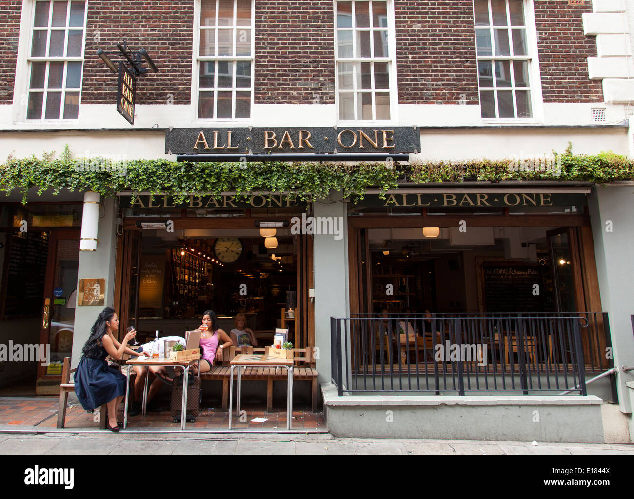 Picton bar hi-res stock photography and images - Alamy