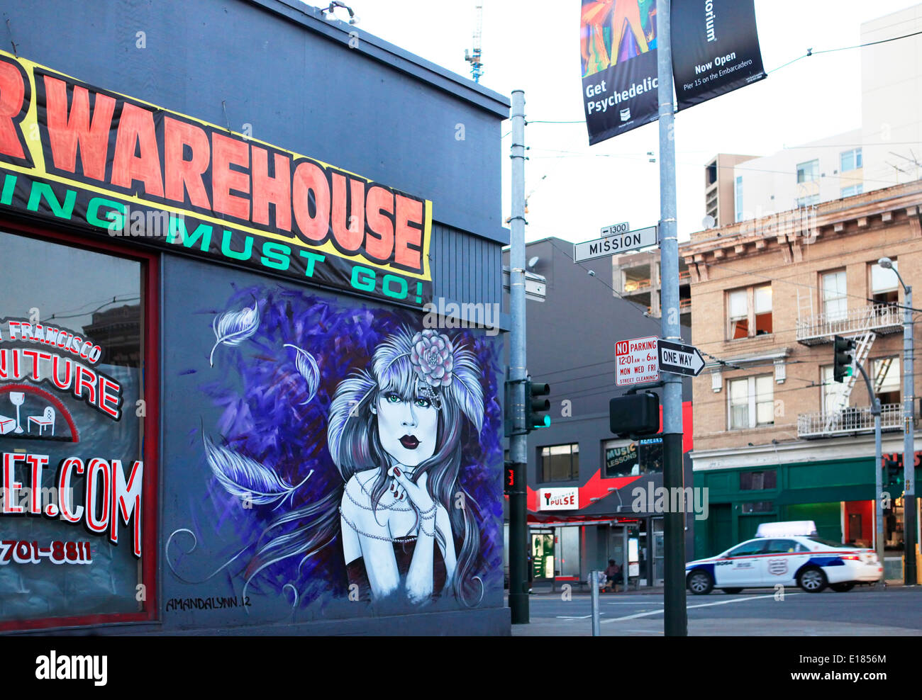 SAN FRANCISCO, CA - SEPTEMBER 28, 2013: Wall of graffiti in San ...