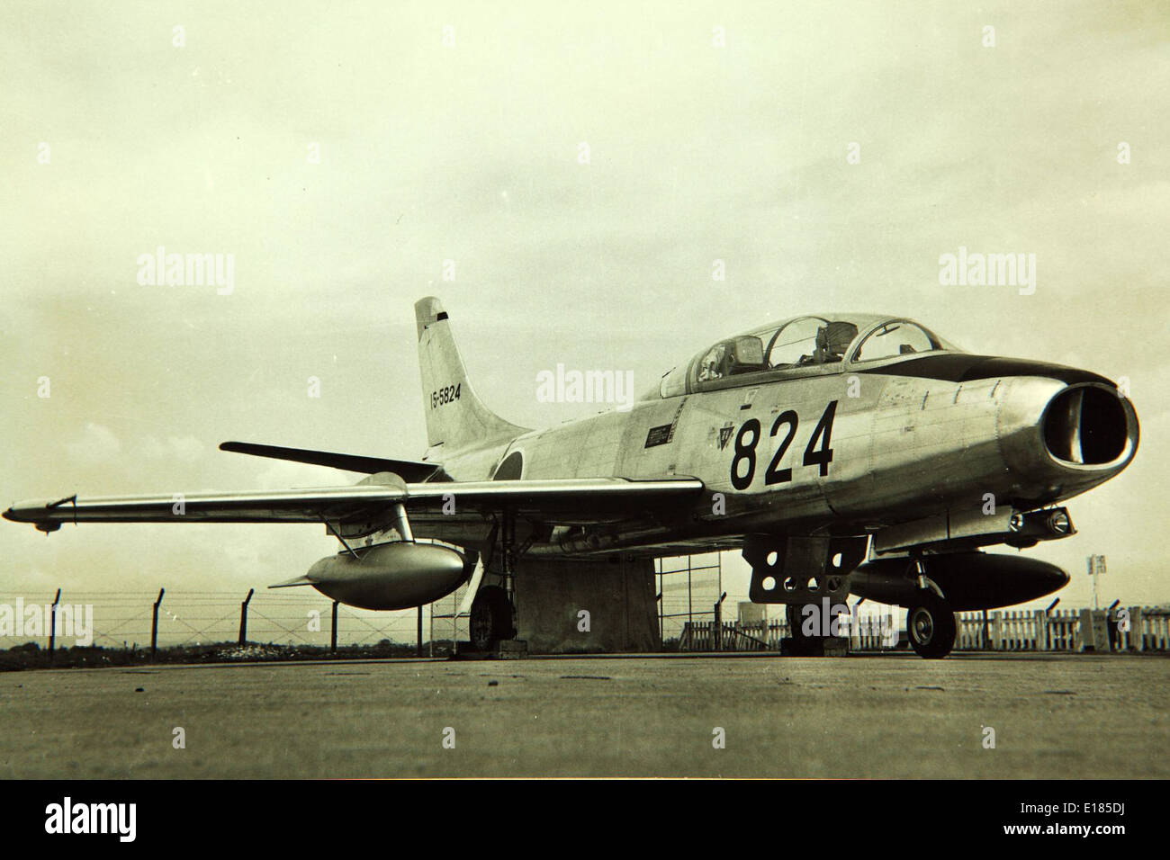 The Fuji T-1A is a Japanese-made jet trainer developed in the 1960s. It ...
