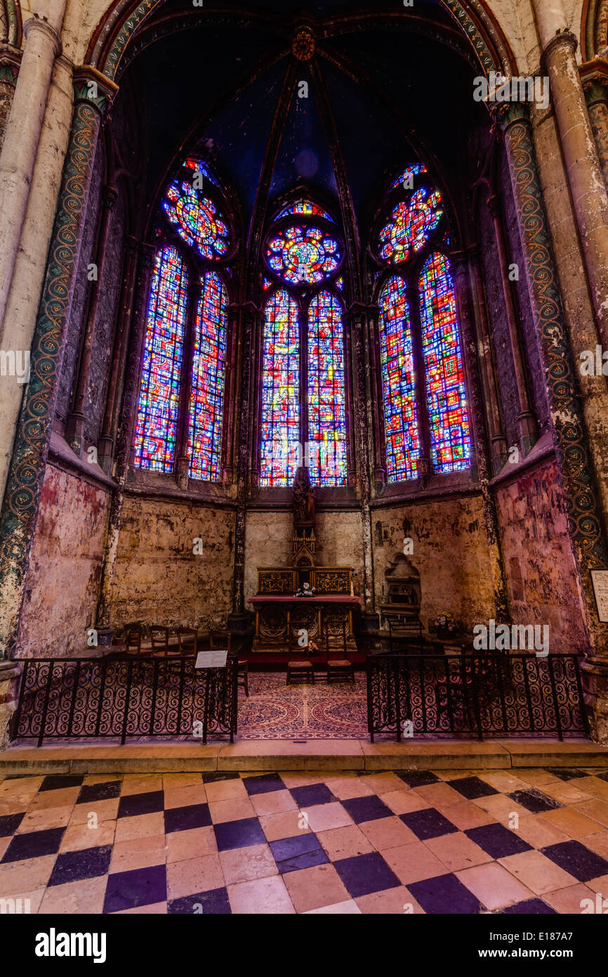 Chapelle Sainte Anne in Cathedrale Saint-Pierre de Beauvais, France ...
