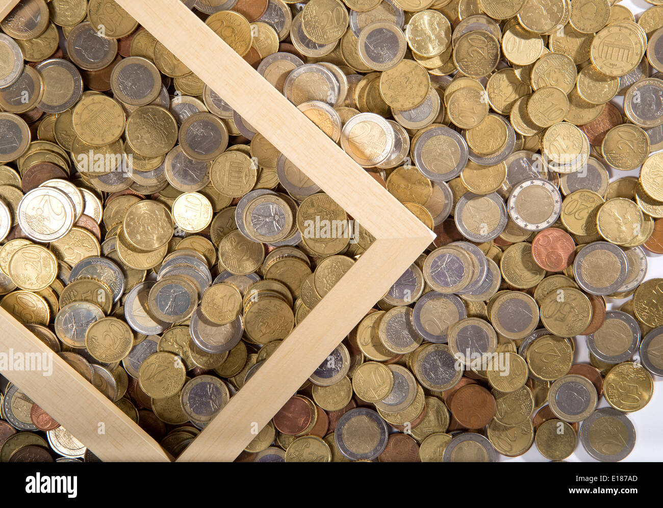 Money frame hi-res stock photography and images - Alamy