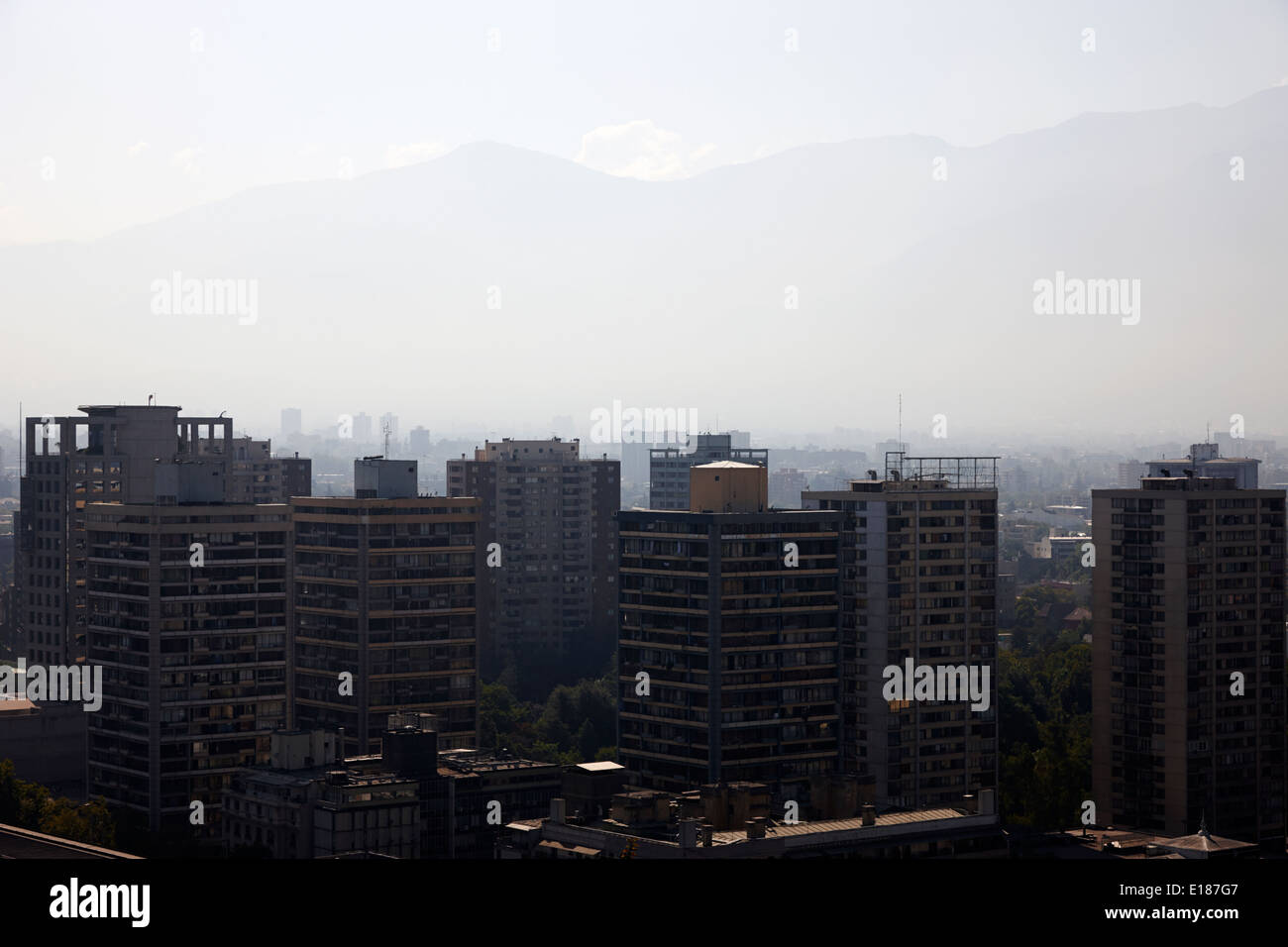 Pollution santiago chile hi-res stock photography and images - Alamy