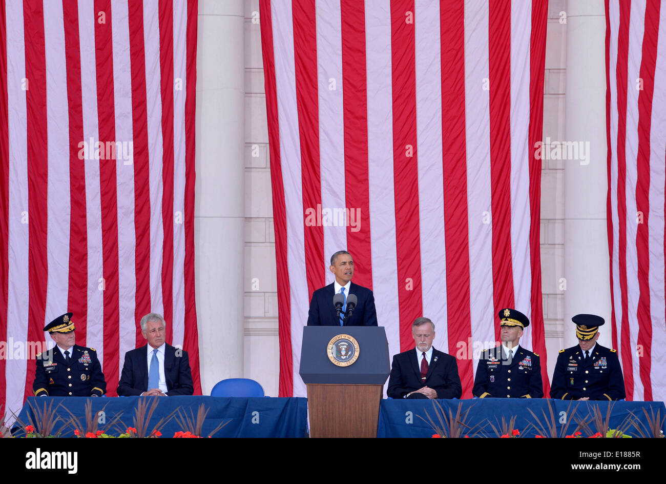 Washington, DC, USA. 26th May, 2014. U.S. President Barack Obama (C ...