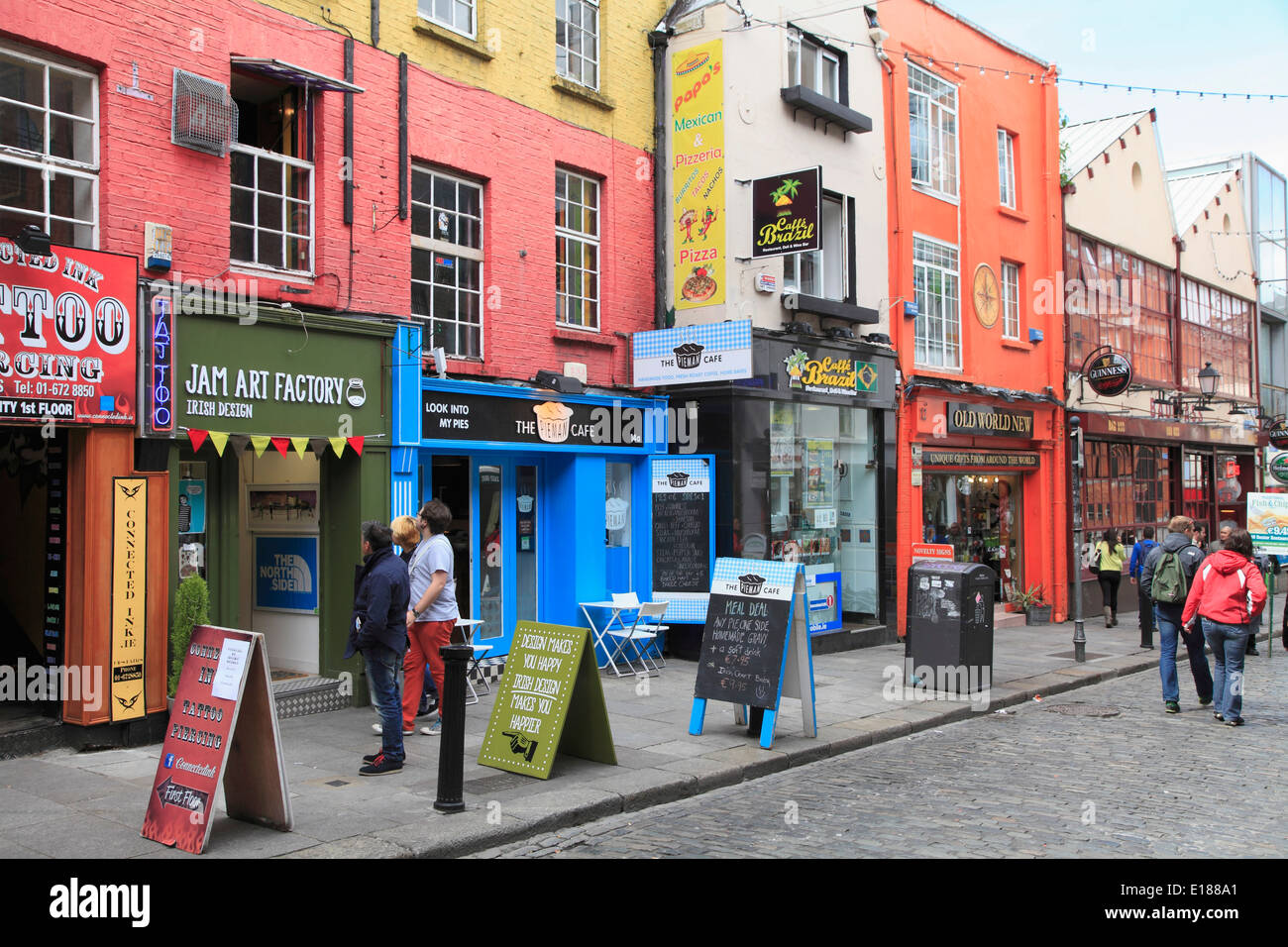 Ireland, Dublin, Temple Bar, street scene, shops, people Stock Photo ...