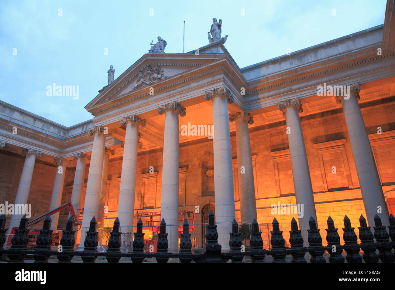 Ireland, Dublin, Bank of Ireland Stock Photo - Alamy