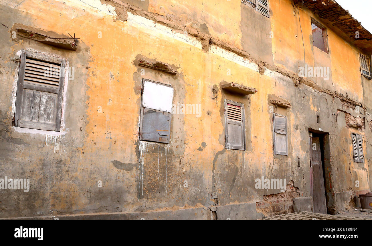 House downgraded hi-res stock photography and images - Alamy