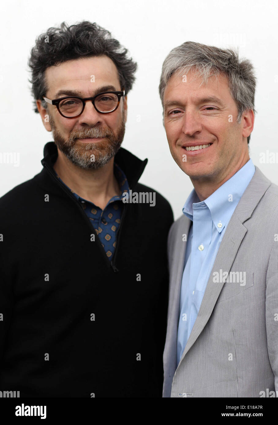Stephen dubner and steven levitt hi-res stock photography and images ...