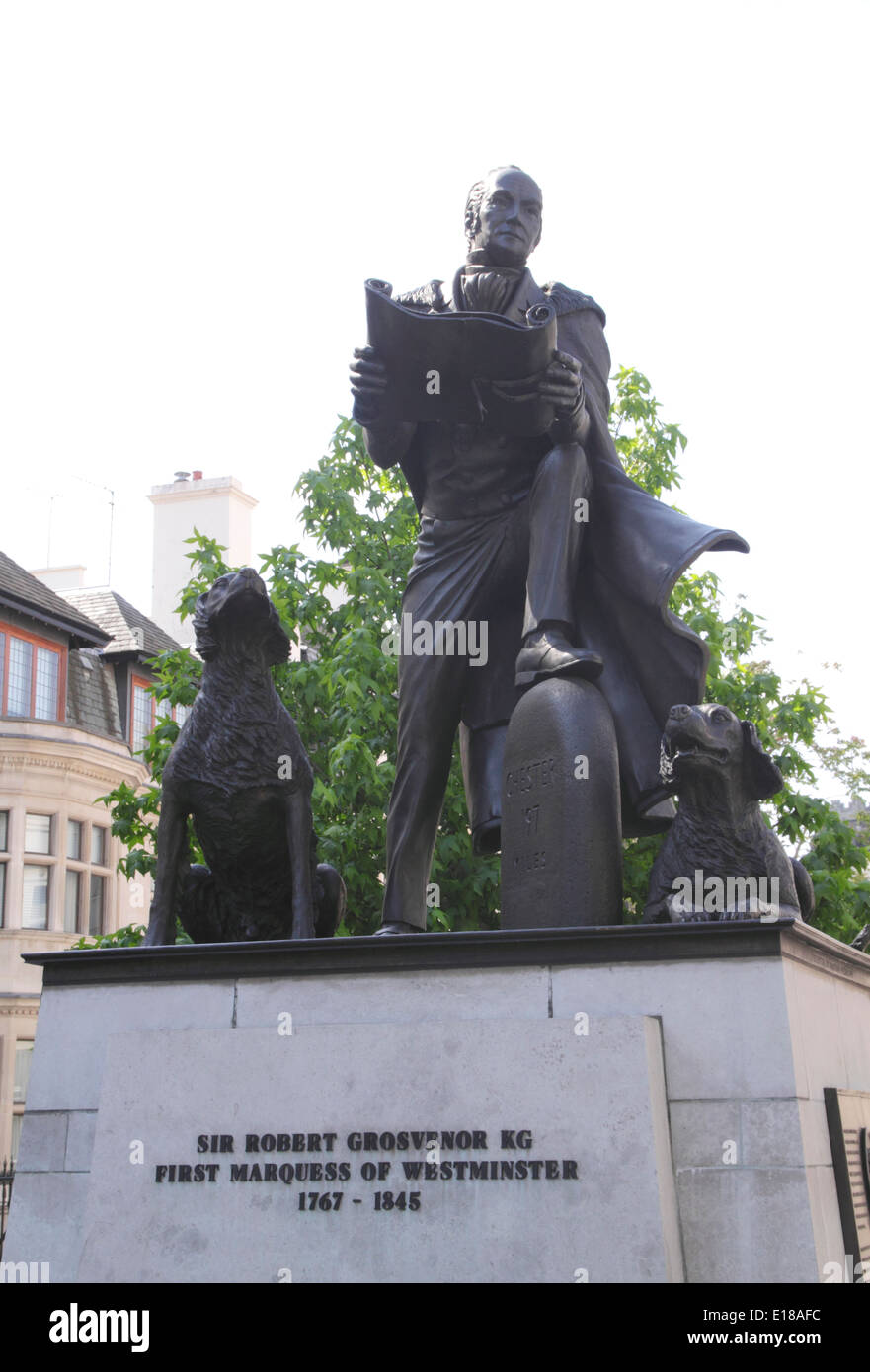 Statue of Sir Robert Grosvenor Belgrave Square London Stock Photo - Alamy