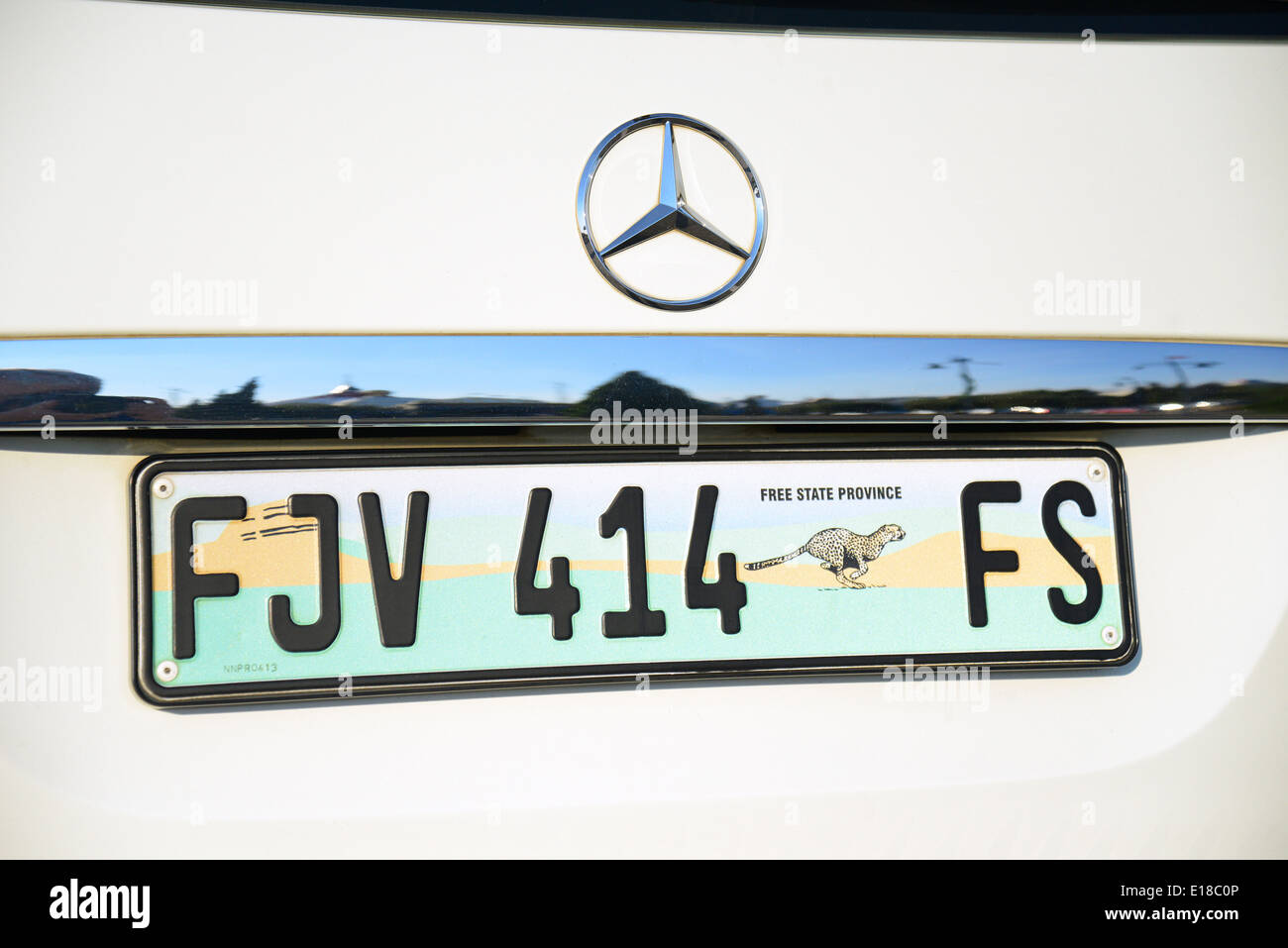 City cars africa hi-res stock photography and images - Alamy