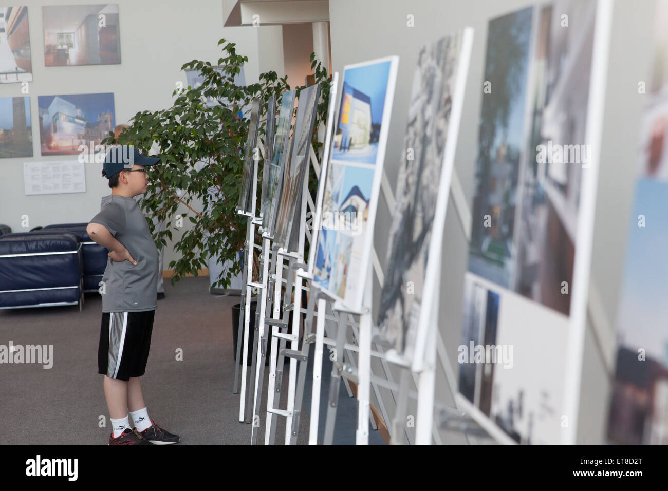 Posters boy hi-res stock photography and images - Alamy