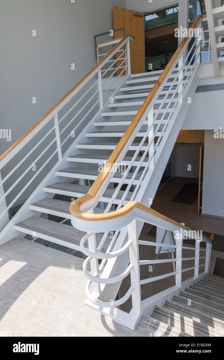 Inside building hi-res stock photography and images - Alamy