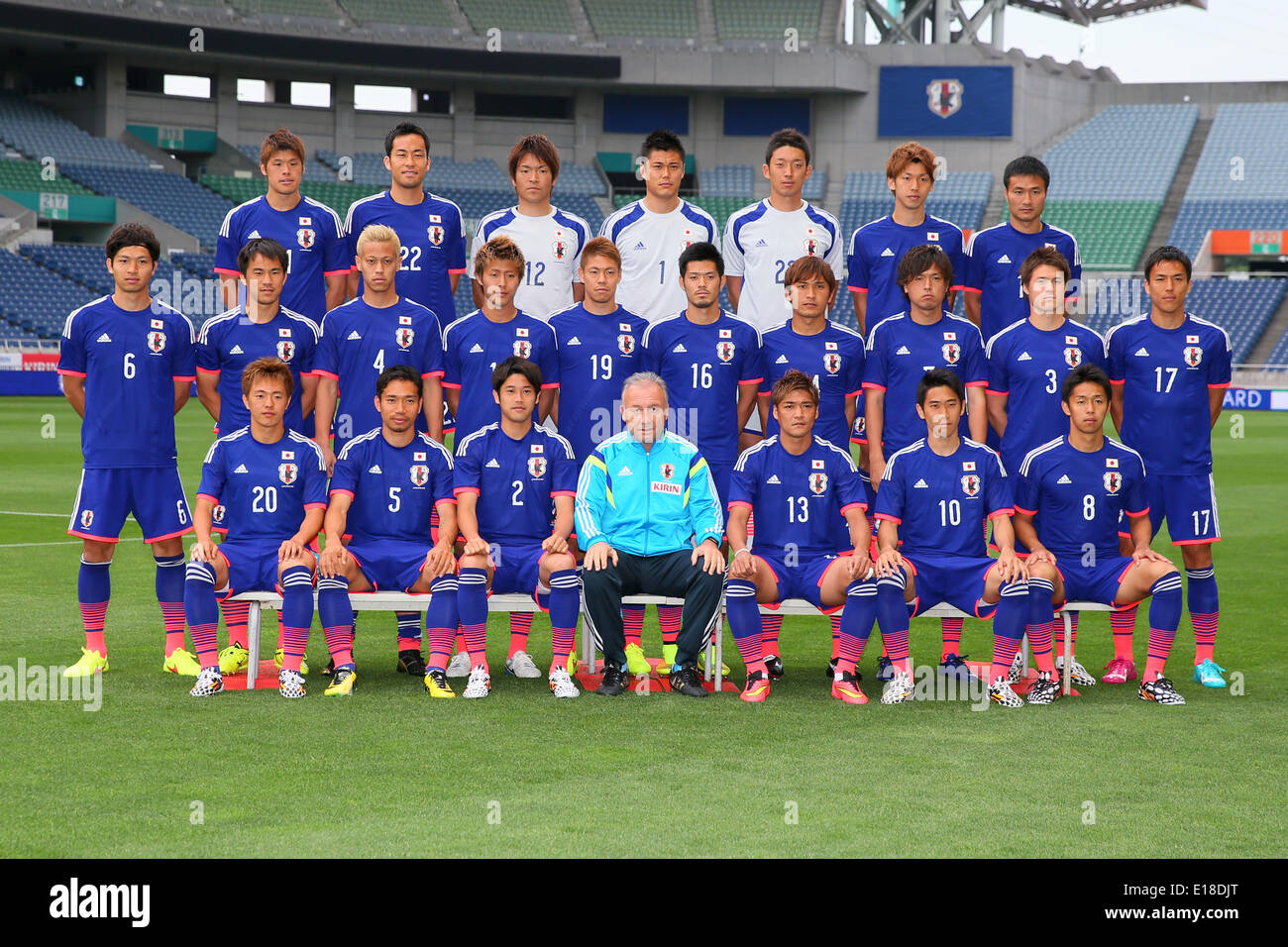Saitama, Japan. 26th May, 2014. Japan team group line-up (JPN) Football ...