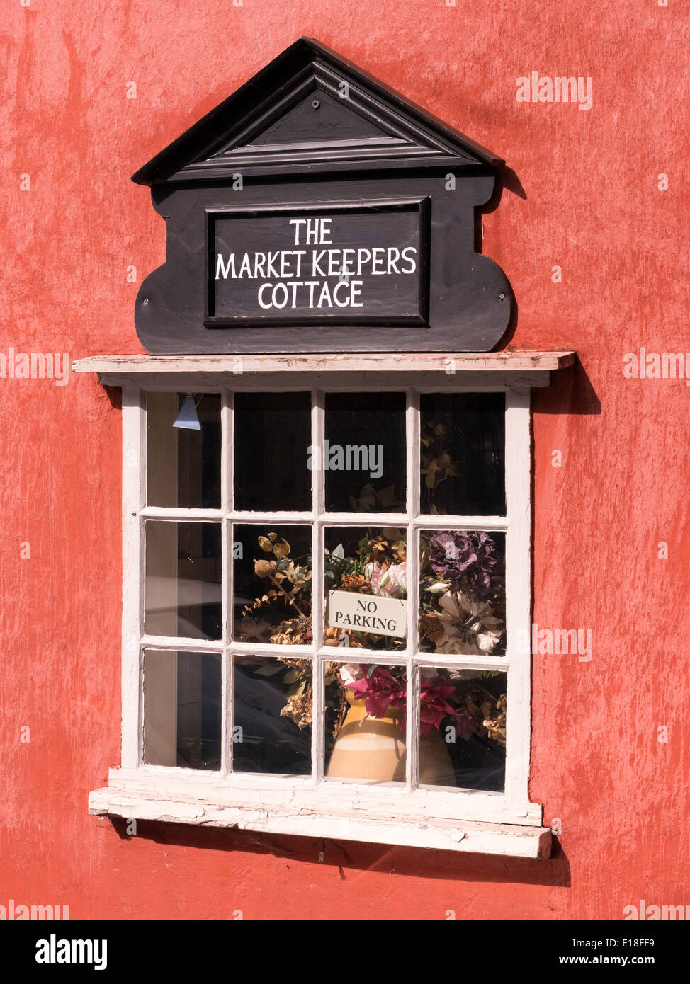 Old Market Keeper's Cottage window, Lavenham, Suffolk, England, UK ...