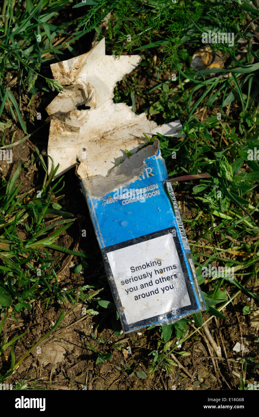 discarded cigarette packet Stock Photo - Alamy