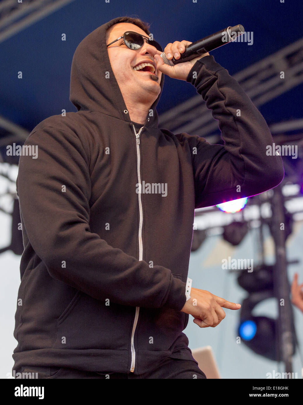 Slug rapper hi-res stock photography and images - Alamy