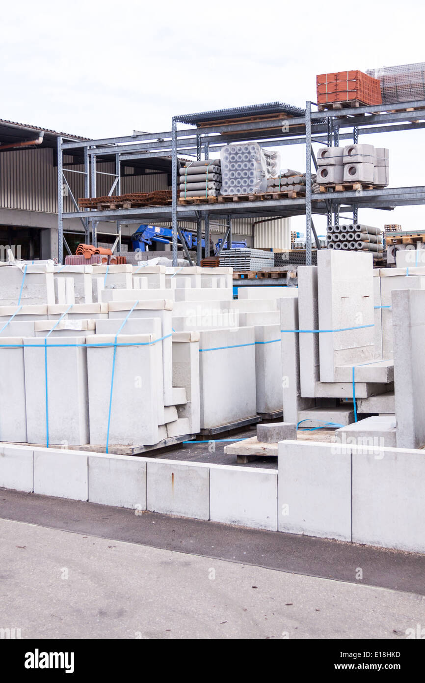 Cement building blocks stacked on pallets Stock Photo - Alamy