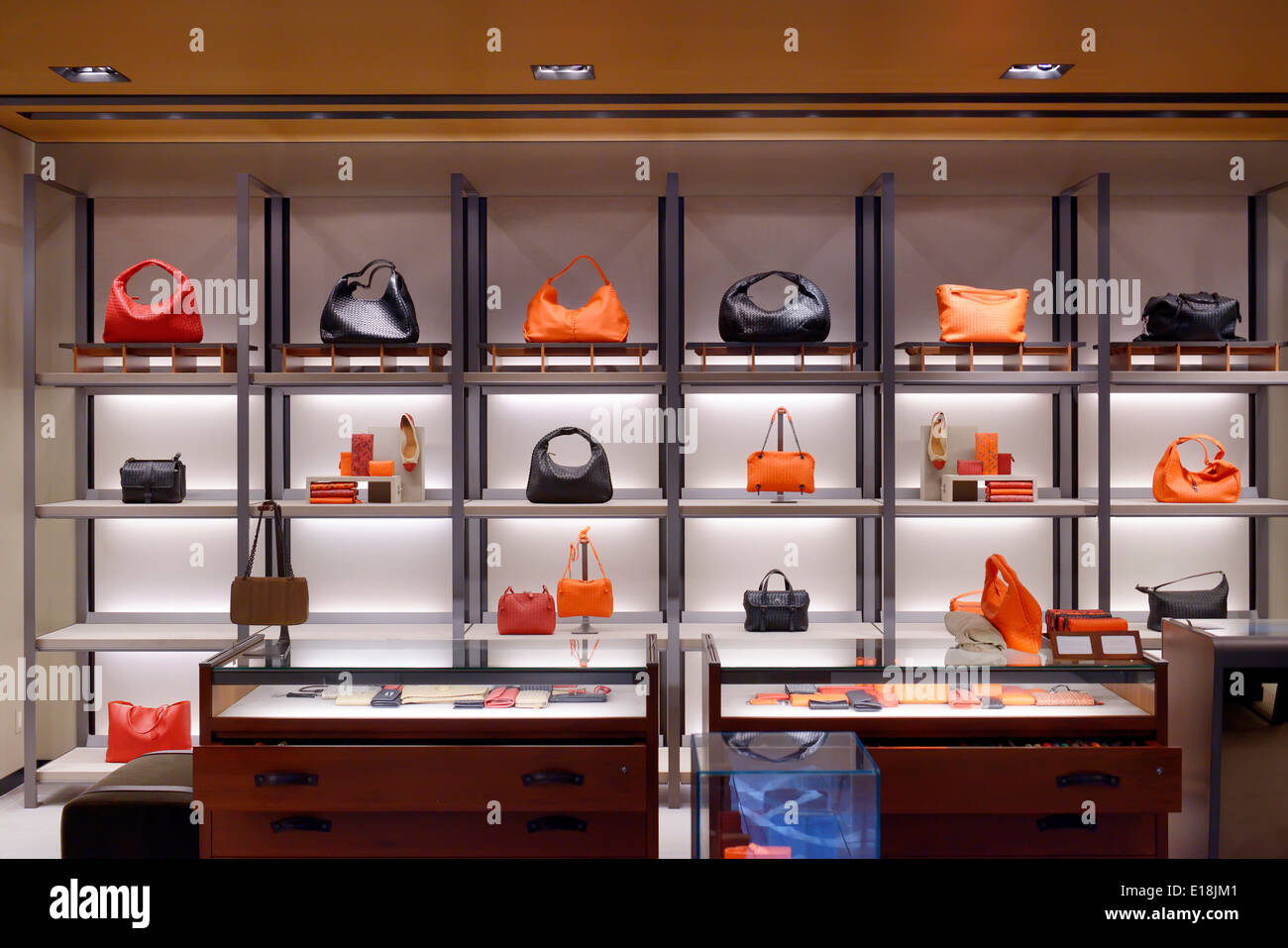 Womens purses on display in a store Stock Photo - Alamy
