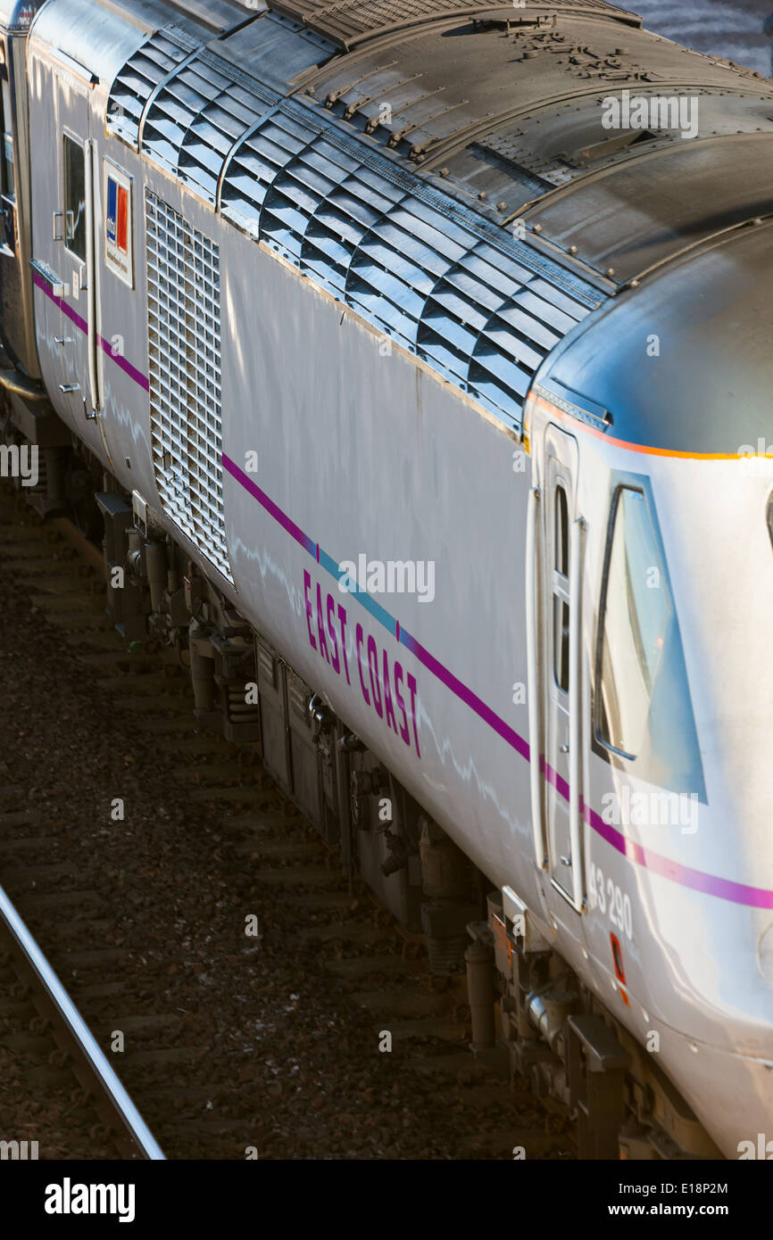 East coast train stopping at Montrose Station from Aberdeen bound for ...