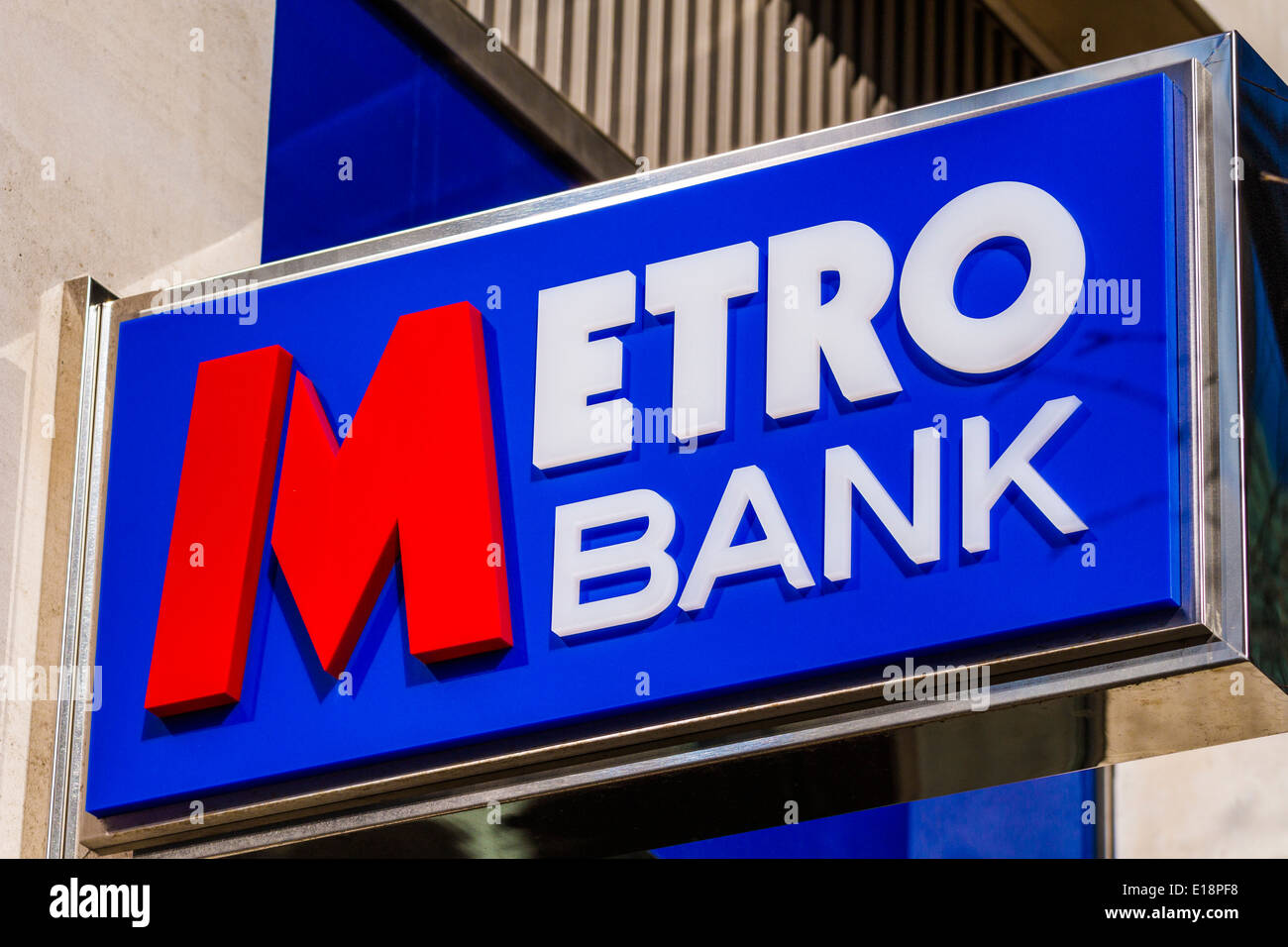 Metro bank sign - City of London Stock Photo - Alamy