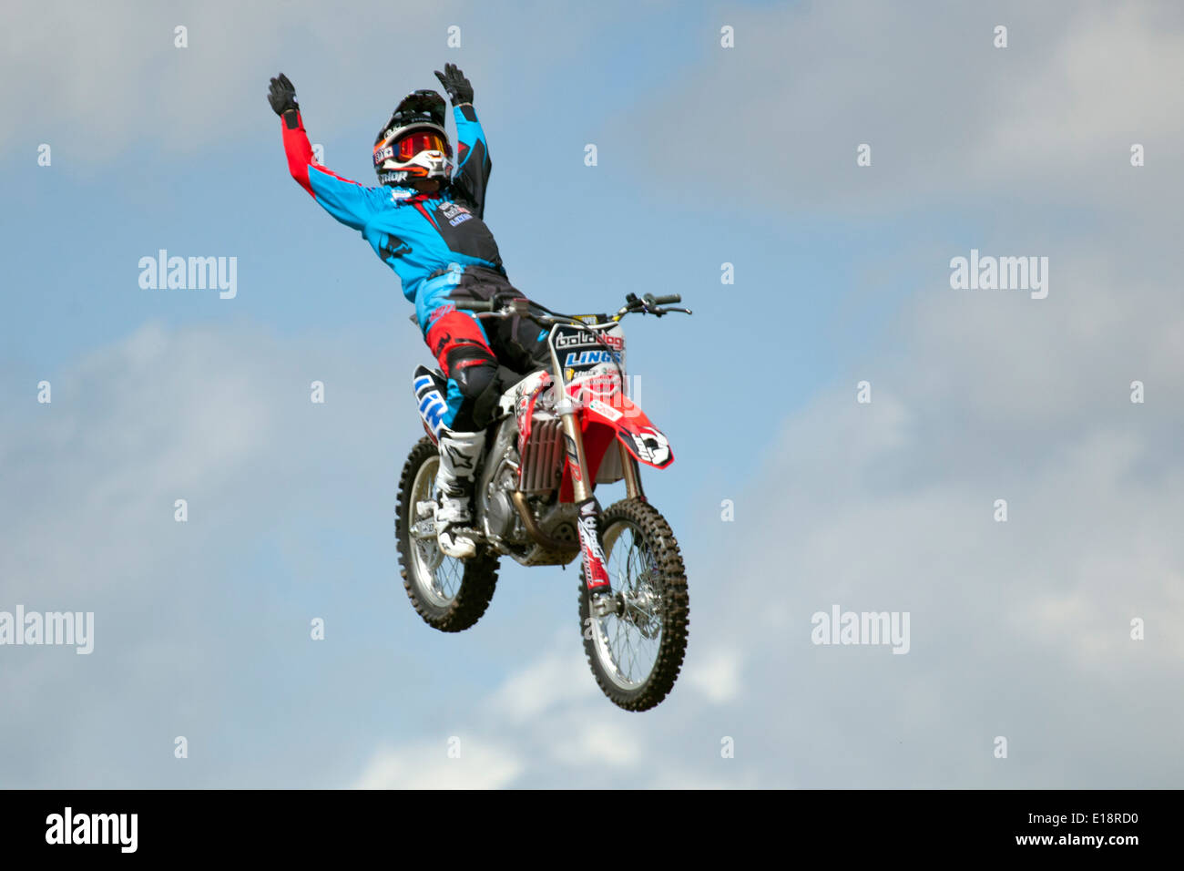 Aerial tricks hi-res stock photography and images - Alamy