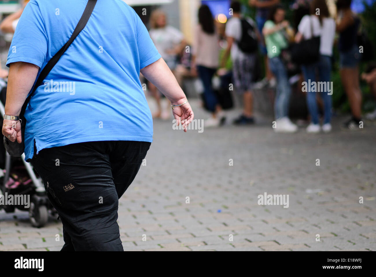 An obese person on May 26, 2014 in Berlin. Photo: picture alliance ...