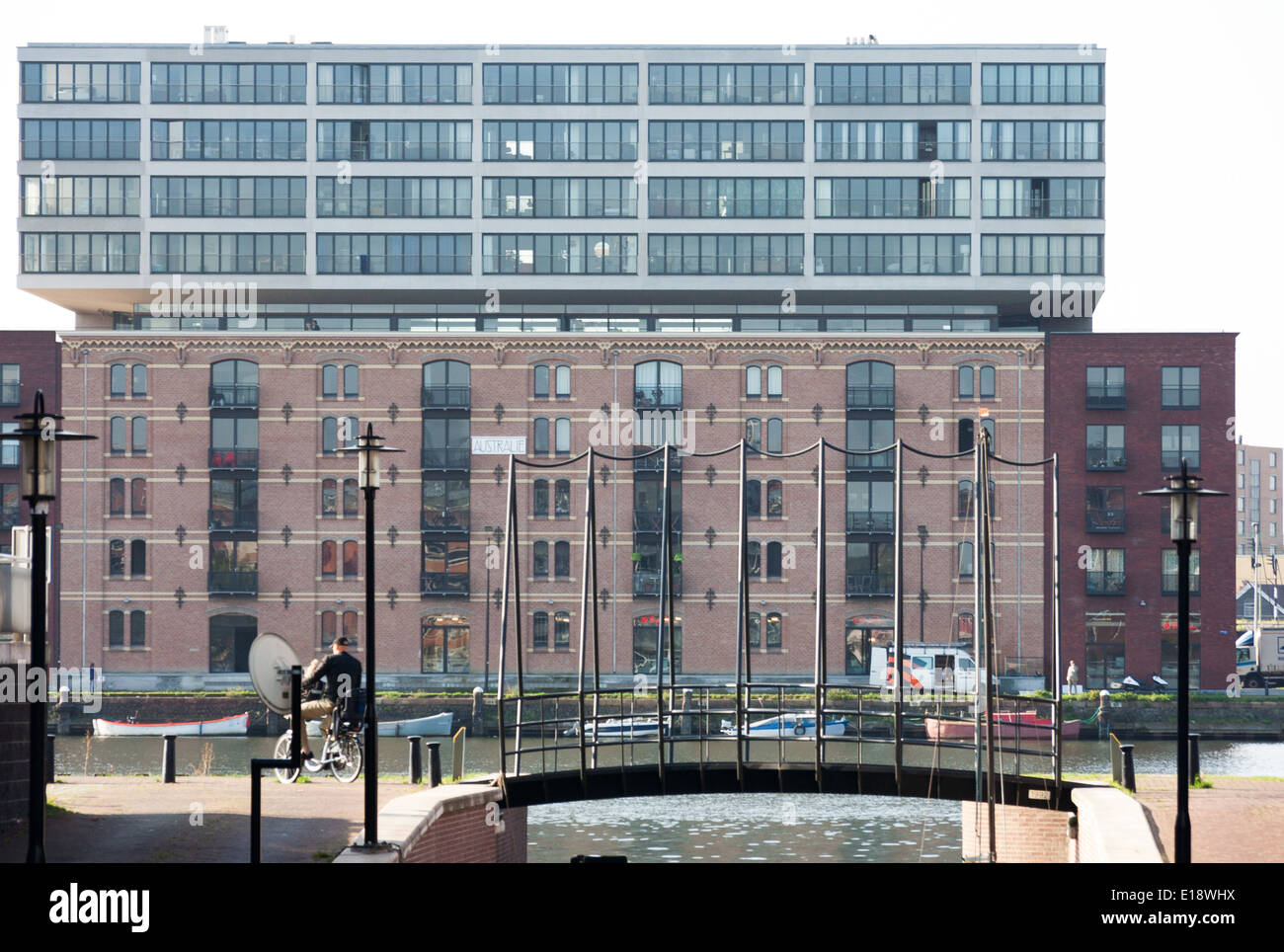 New architecture on old buildings in Oostelijk handelskade amsterdam ...