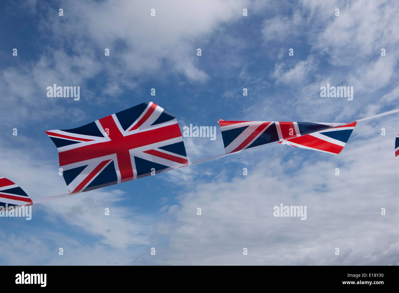 United nations flag flying in blue sky hi-res stock photography and ...