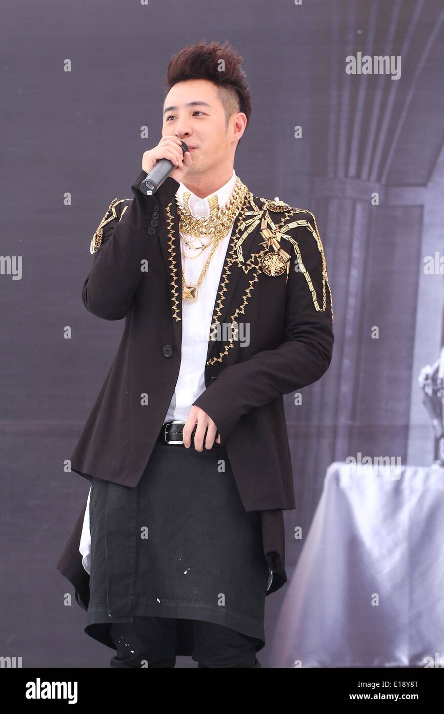 Taipei, China. 25th May, 2014. Singer Wilber Pan promotes his coming ...