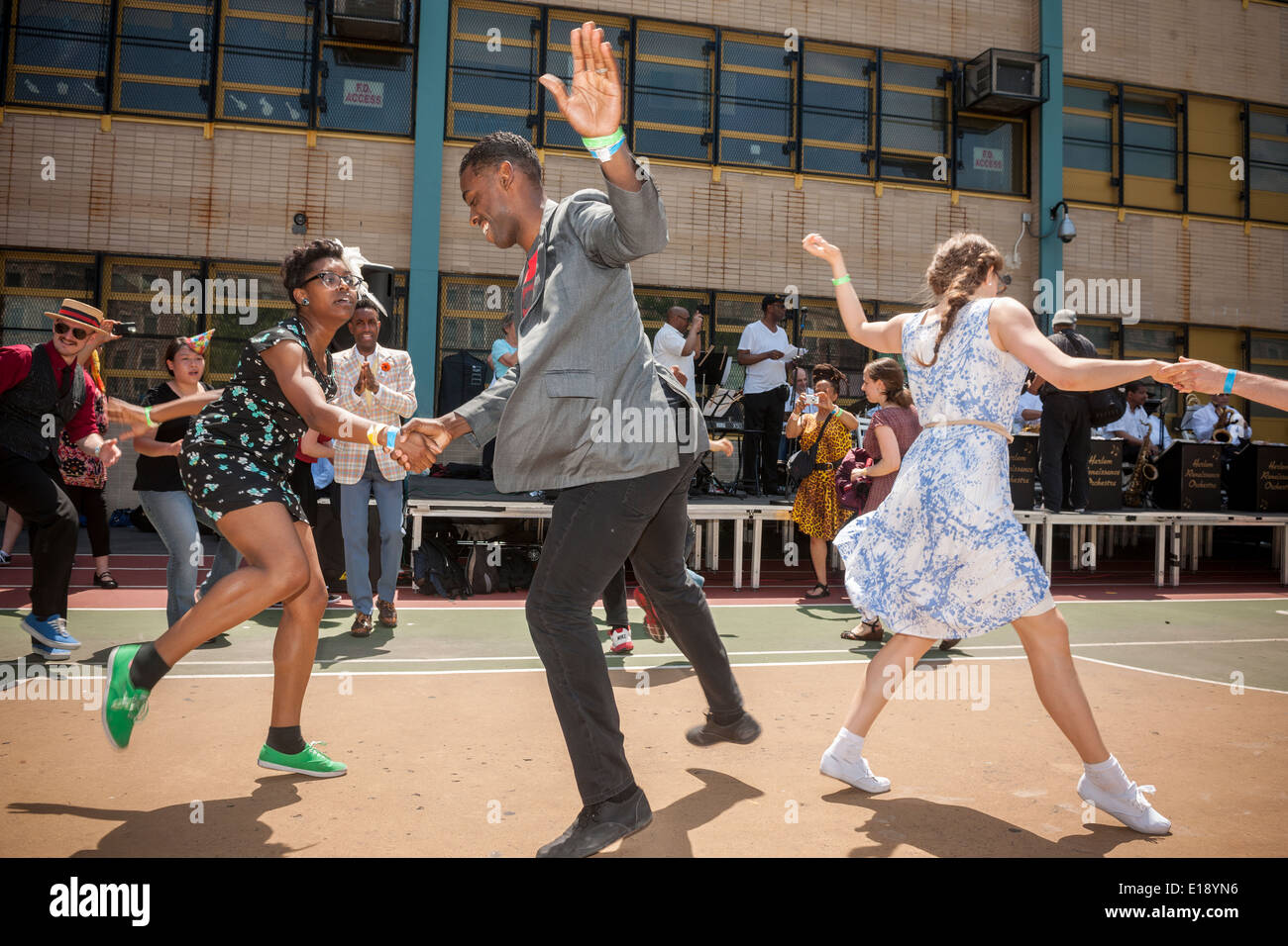 Hundreds of Lindy Hop enthusiasts converge on Harlem in New York to ...