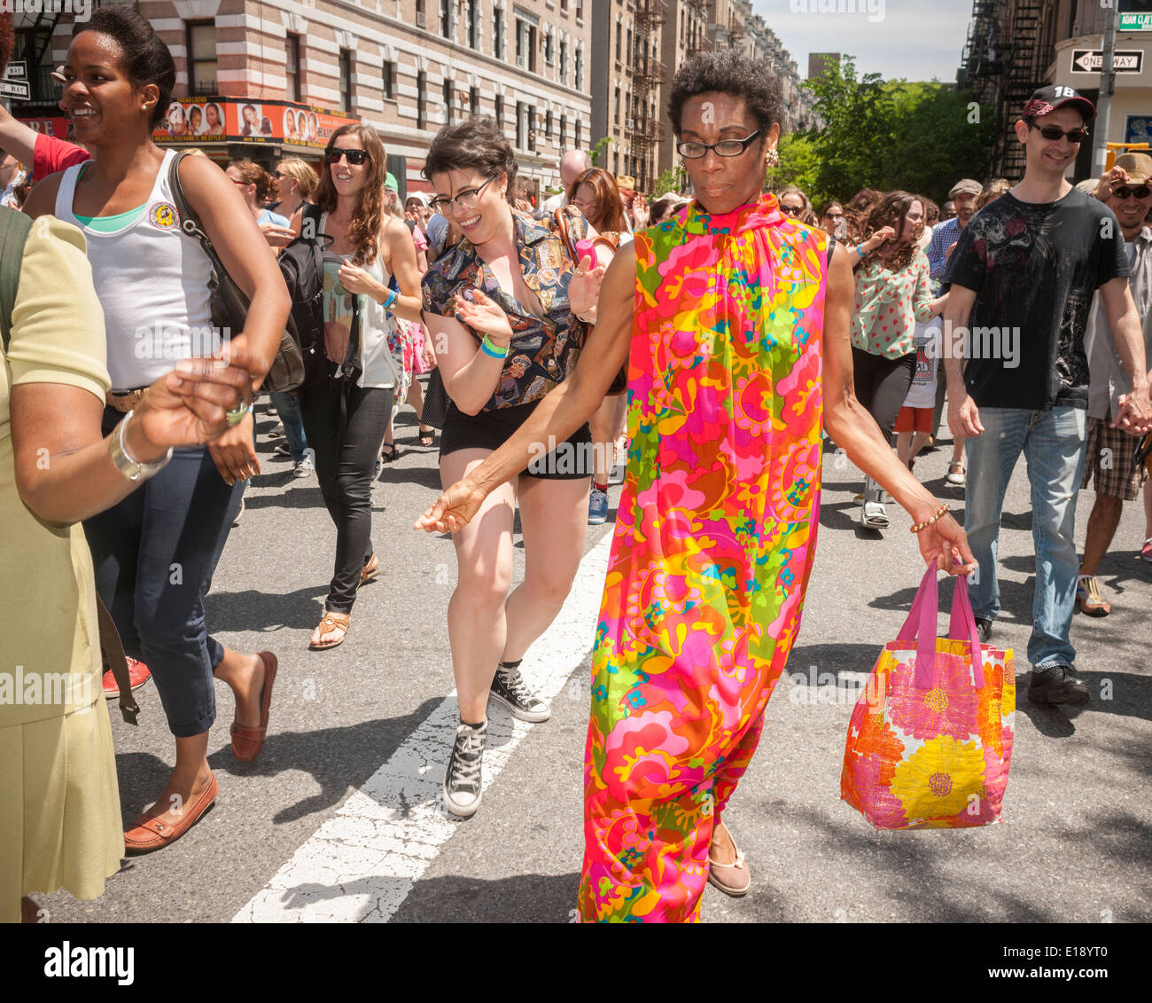 Lindy hoppers hi-res stock photography and images - Alamy