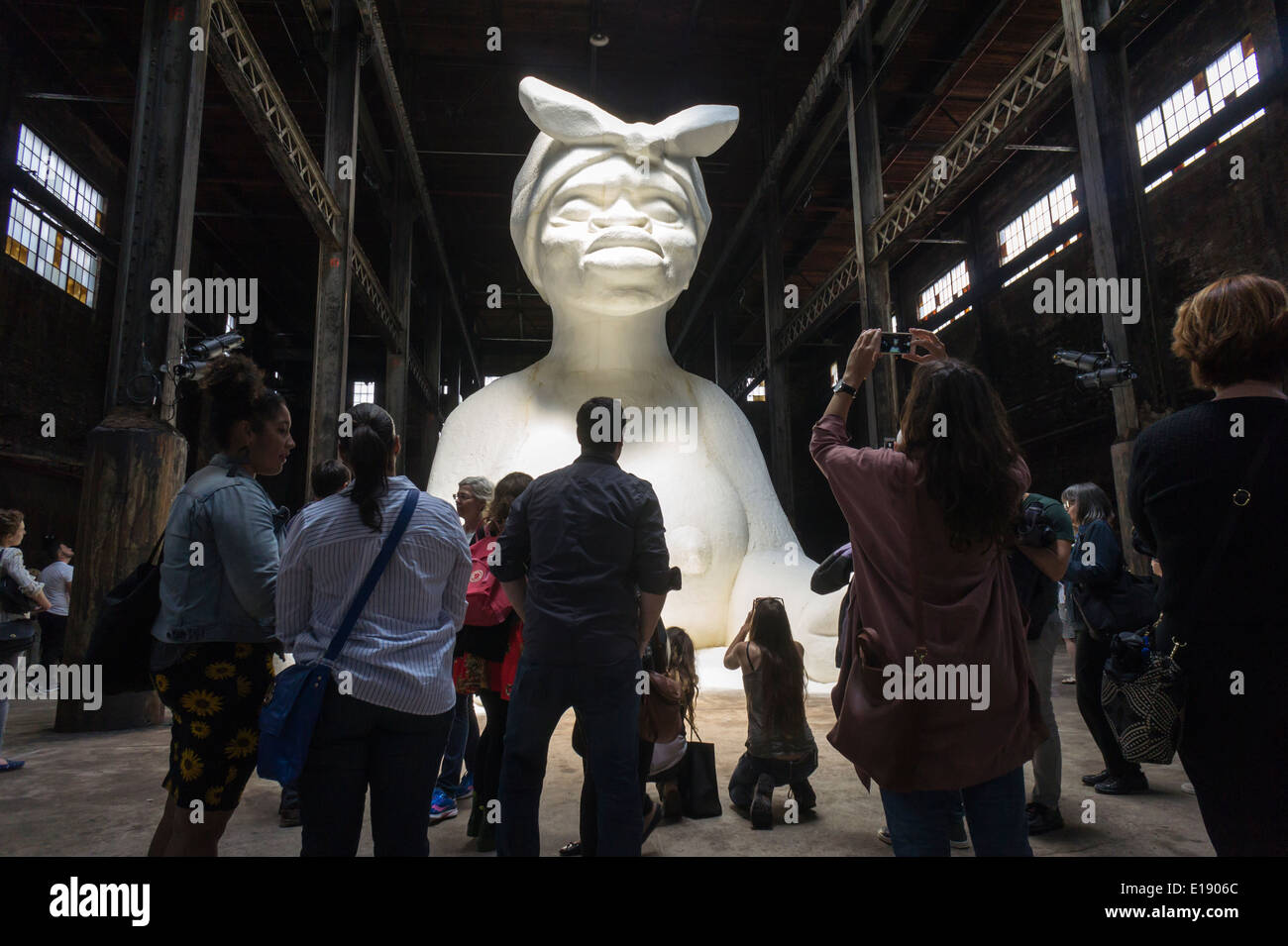"A Subtlety" or "The Marvelous Sugar Baby" by the artist Kara Walker is ...