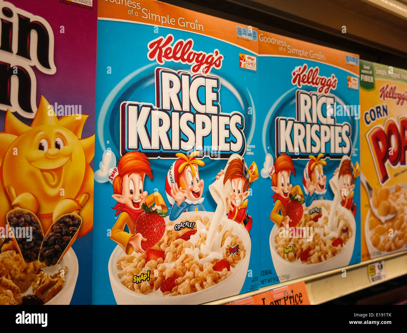 Cereal section gristedes grocery store hi-res stock photography and ...