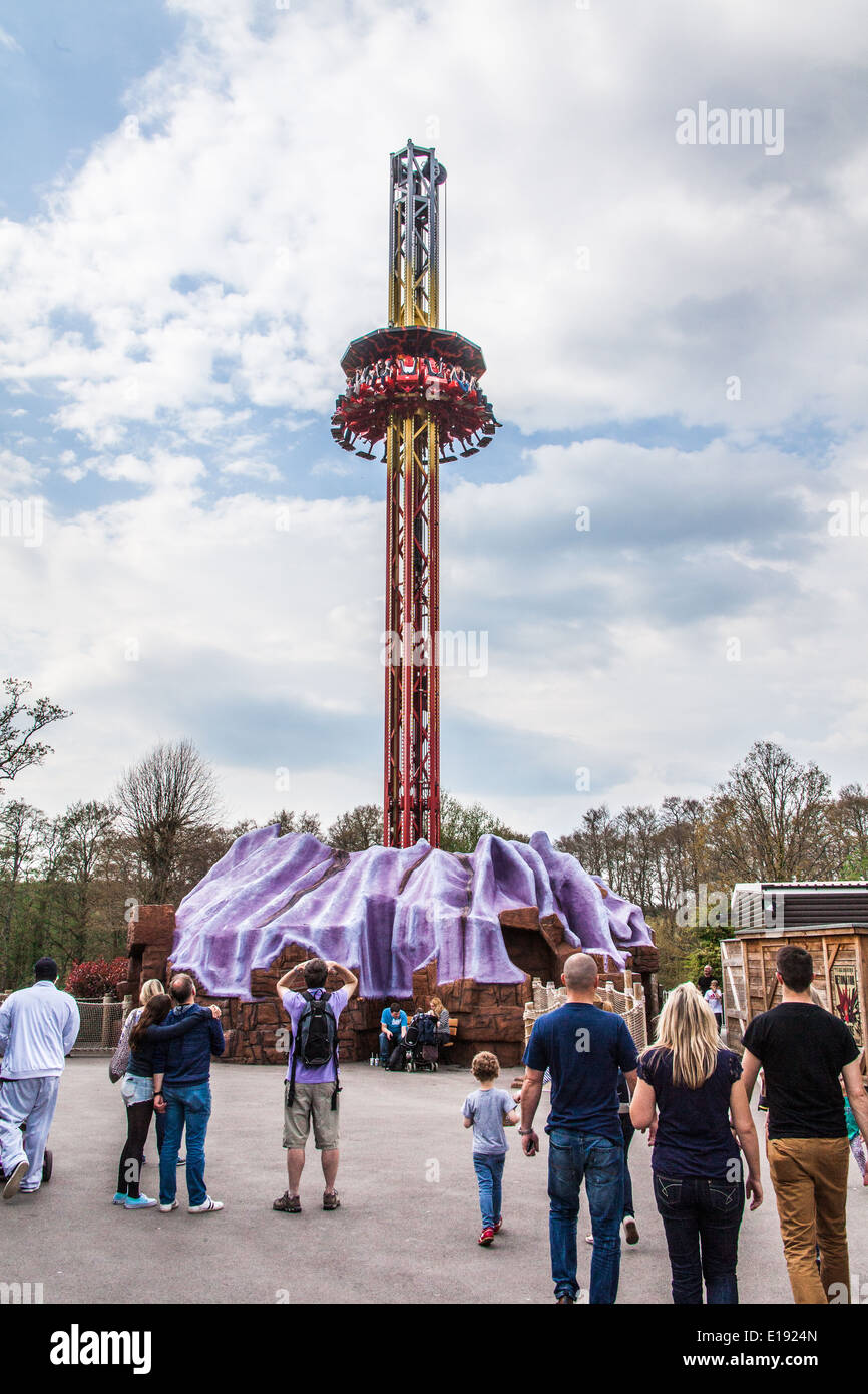 Magma Volcano themed drop & twist ride,Paultons Park, Southampton ...