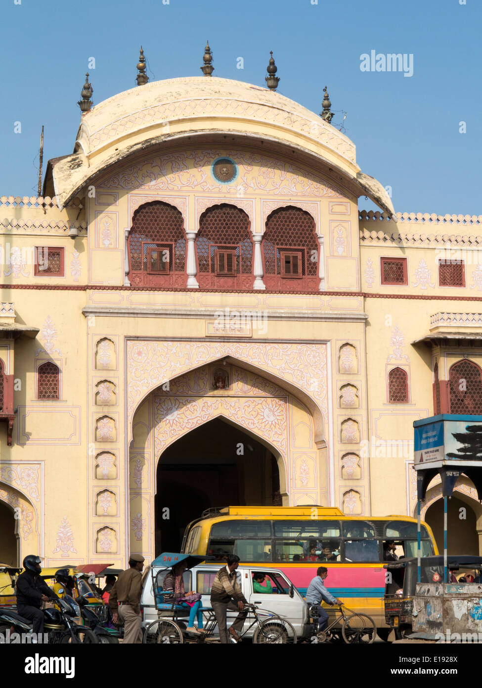 Tripolia gate jaipur hi-res stock photography and images - Alamy