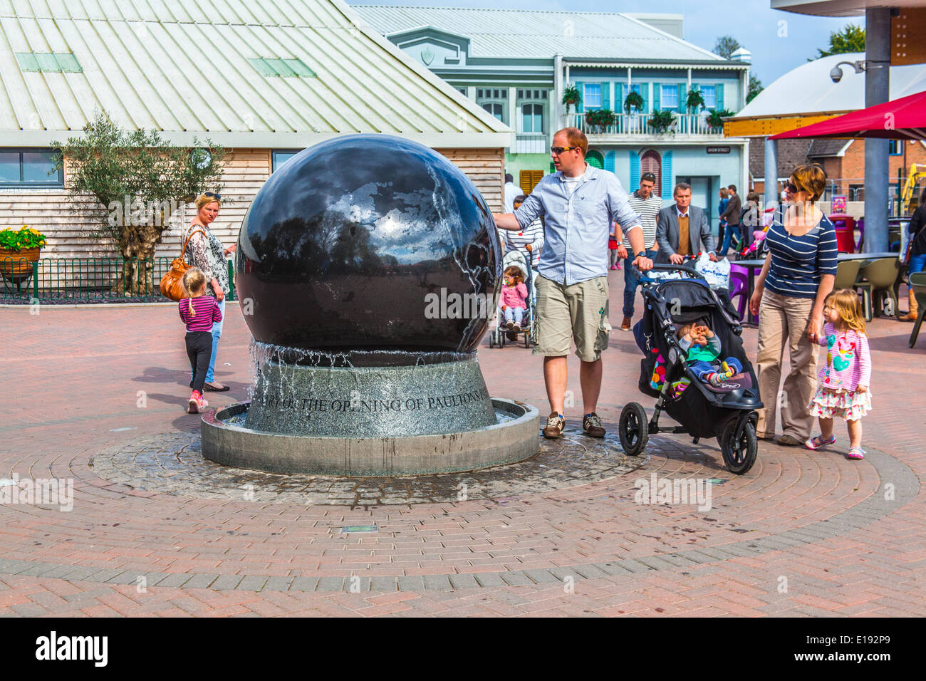 Paultons family theme park hi-res stock photography and images - Alamy